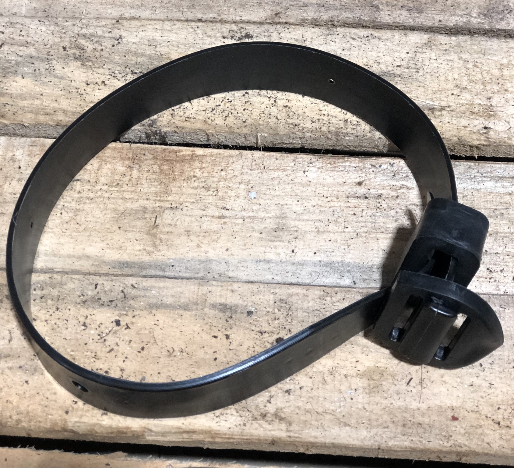 PVC Buckle Tree Ties 18" x 1" - D and M Garden Centre